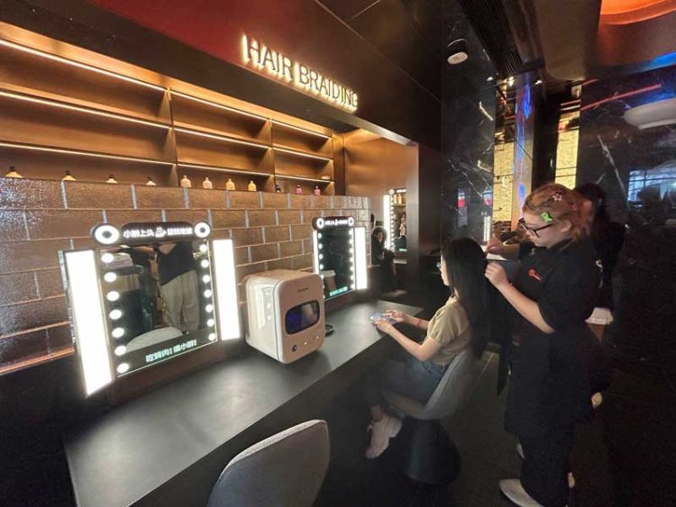 到 Sparkora 不是纯粹 BBQ！先洗个头编个发再烤肉